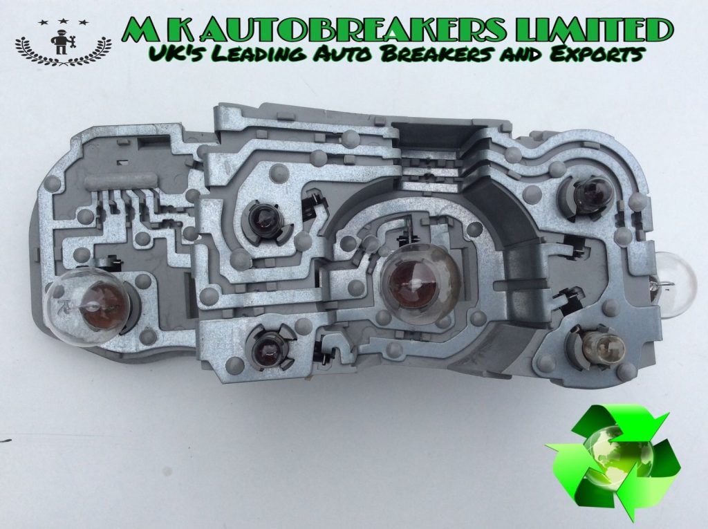 Nissan Qashqai Rear Light LED Module Left 26559BR00A Genuine